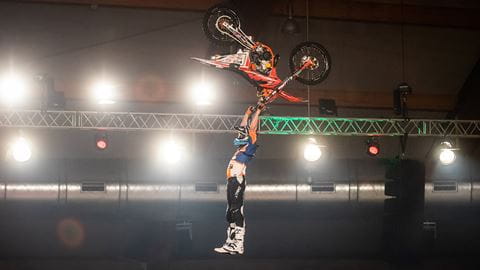 Petr Pilát – stuntrider Mitas Moto Česko